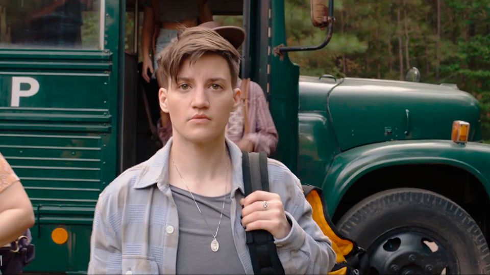 They/Them Trailer - They/Them Trailer OV - FILMSTARTS.de