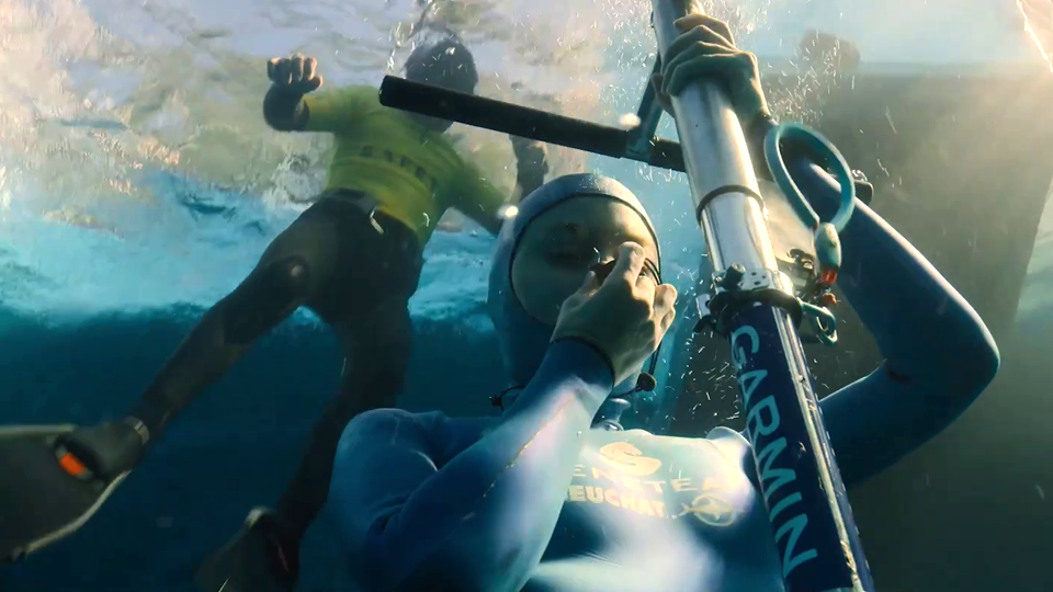 Sous Emprise - die Freiheit unter Wasser Trailer - Sous Emprise - die ...