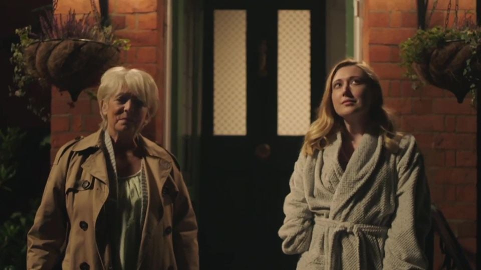 Life Trailer OV - Trailer Life - FILMSTARTS.de