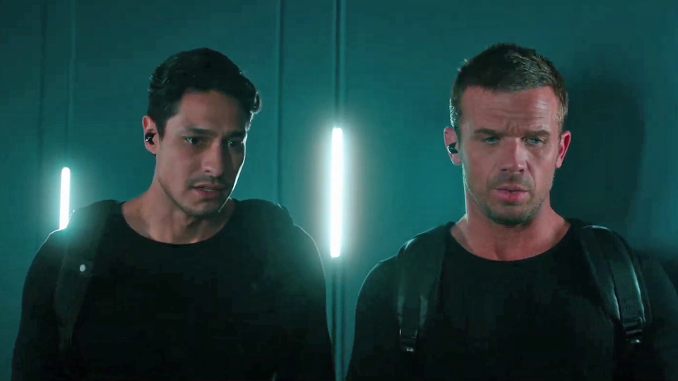 Der große Raub - Righteous Thieves Trailer - Der große Raub - Righteous ...