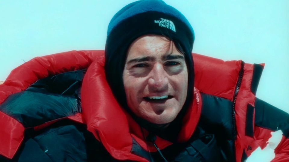 Finding Michael Trailer - Finding Michael Trailer OV - FILMSTARTS.de