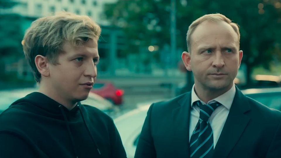 Operation: Nation Trailer - Operation: Nation Trailer OV - FILMSTARTS.de