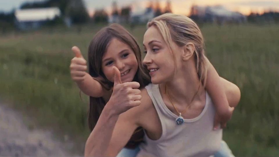 North Of Normal Trailer - North Of Normal Trailer OV - FILMSTARTS.de