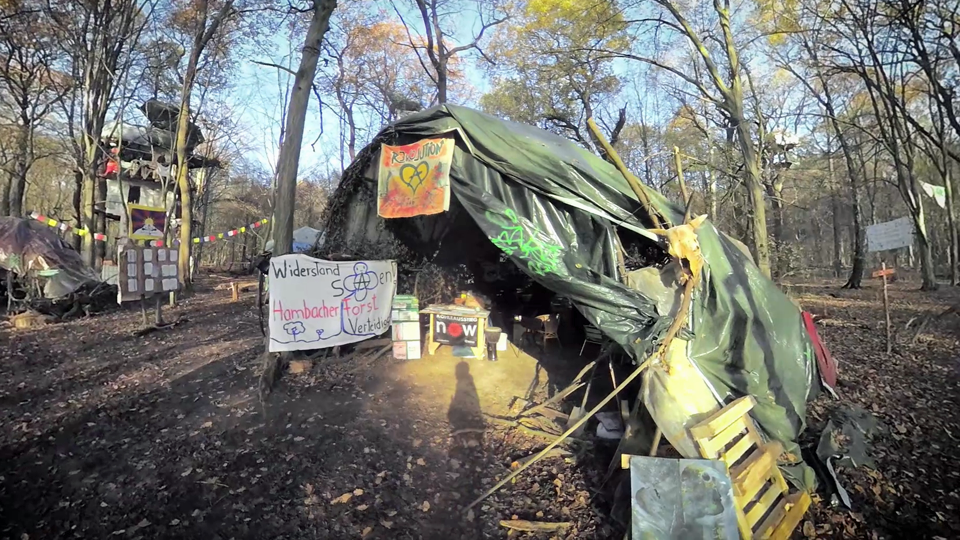 Vergiss Meyn Nicht Trailer - Vergiss Meyn Nicht Trailer DF - FILMSTARTS.de