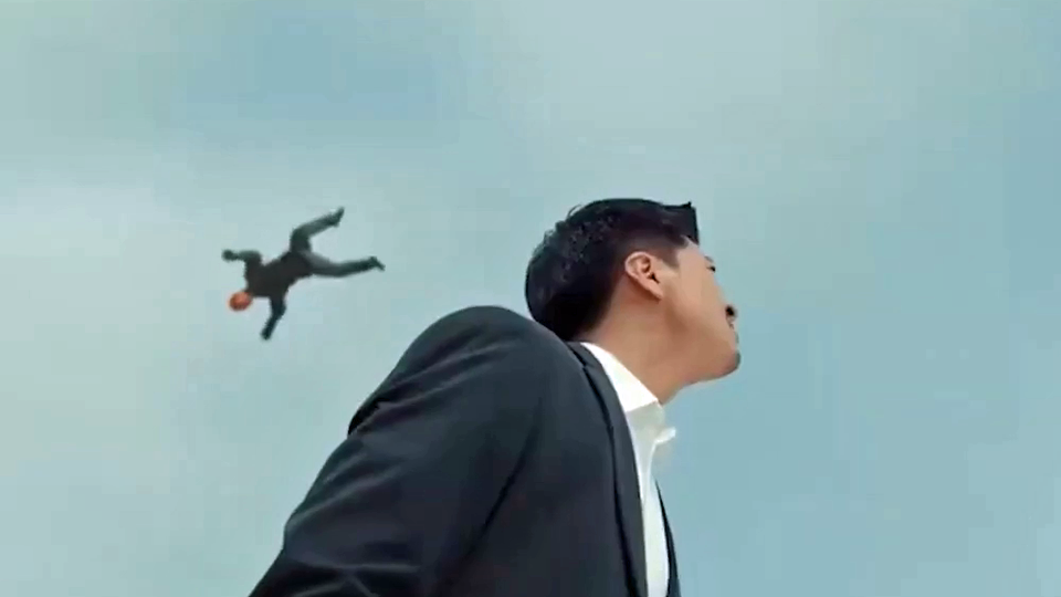 Sharktopus Trailer - Sharktopus Trailer OmeU - FILMSTARTS.de
