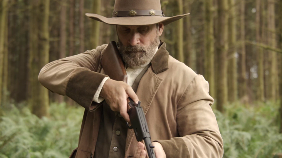 A Tale Of Two Guns Trailer - A Tale Of Two Guns Trailer DF - FILMSTARTS.de